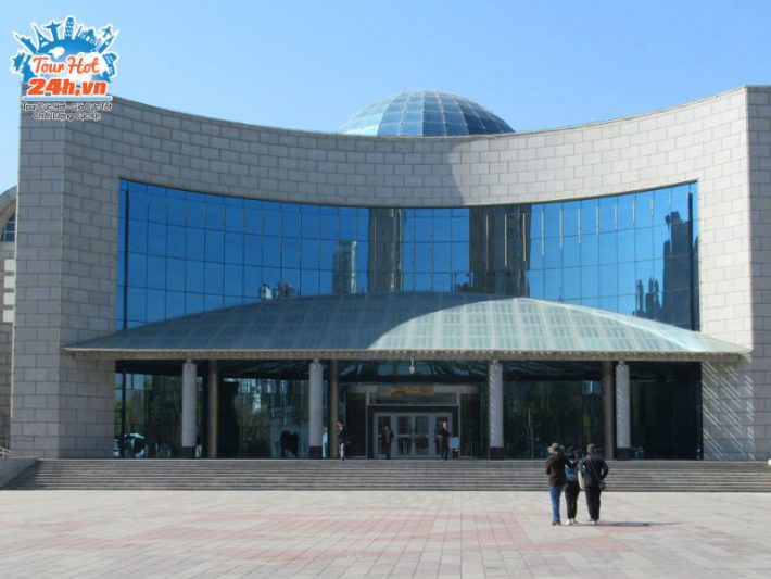 Urumqi là nơi gặp gỡ của các nền văn hóa lớn trong lòng Tân Cương ...